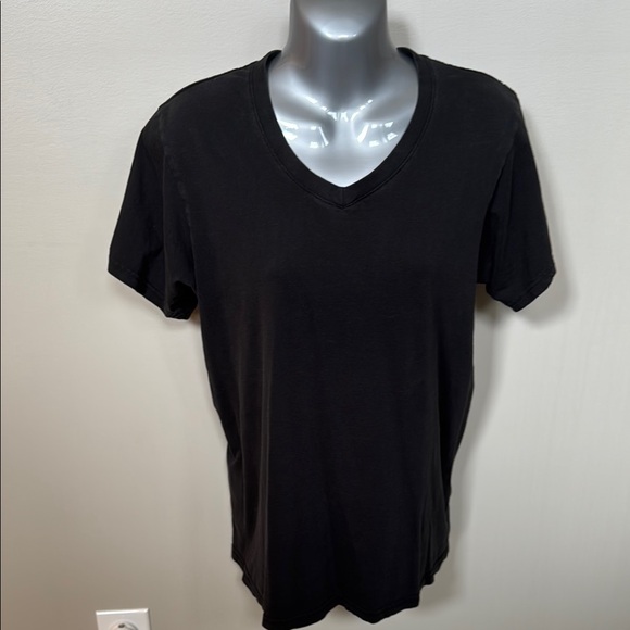 Yolo Roller | Shirts | Classic Black Short Sleeve Tee With Vneck And ...